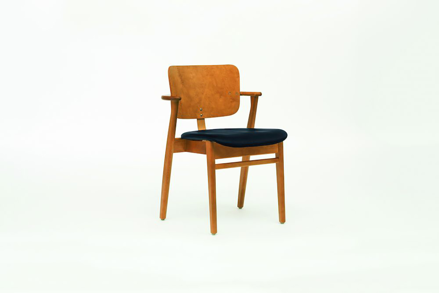 DOMUS Chair（ドムス チェア） | 【インテリアショップ / リノベーション】CLASSICA - クラシカ